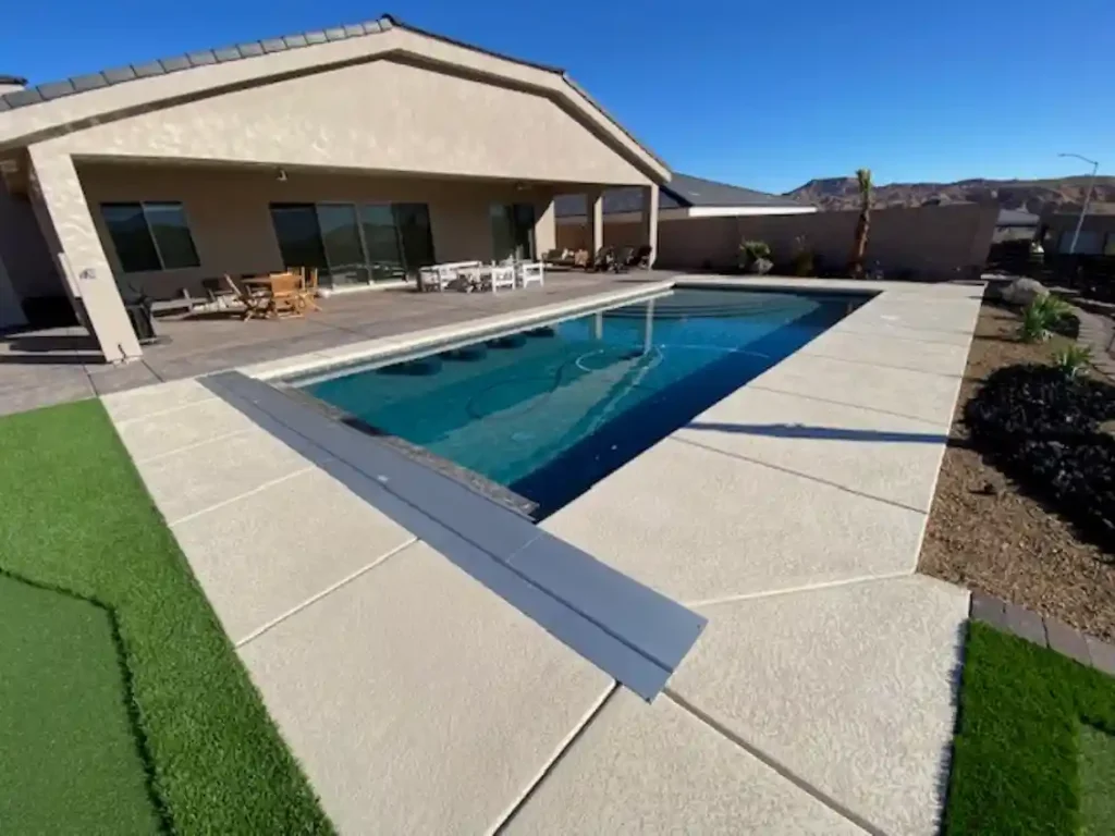 Pool Maintenance Mesquite - Edgewater Pools - Las Vegas - Custom Pools ...