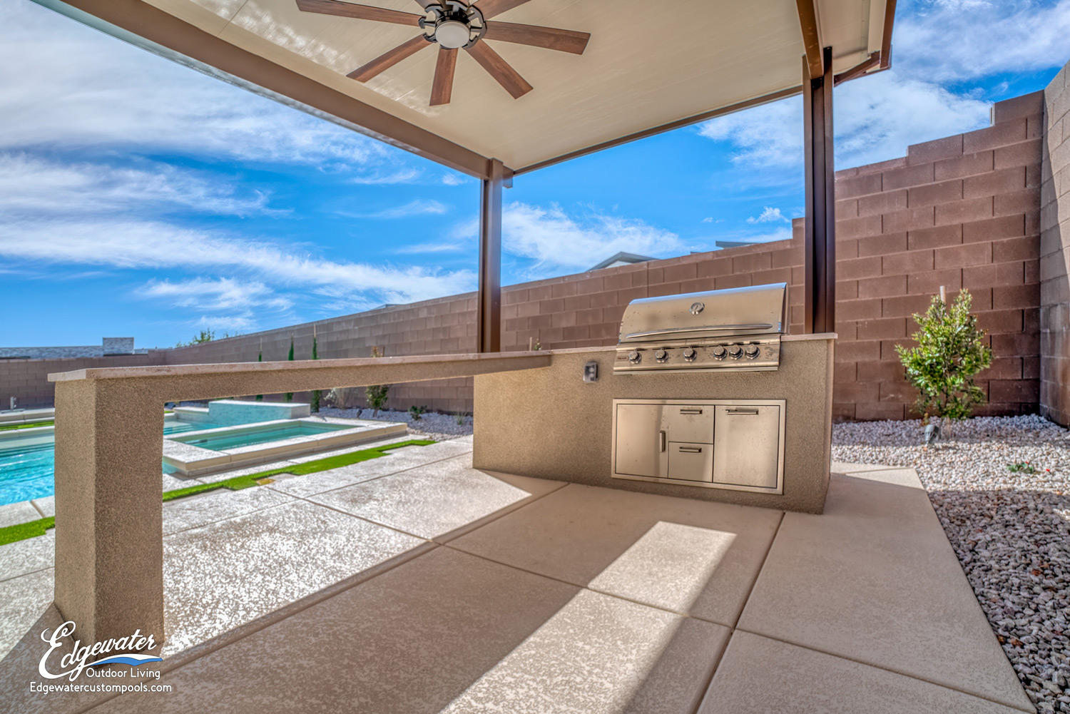 Outdoor Kitchens, BBQ, and TV Walls - Edgewater Pools - Las Vegas ...